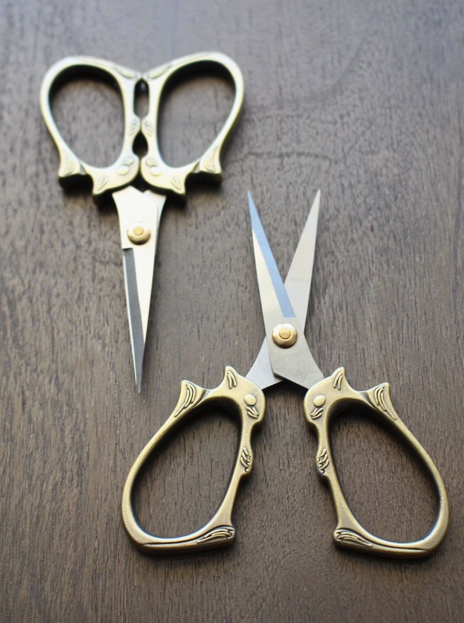 Squirrel Snips | Prado de Lana Sheep Farm Yarn & Wool Shoppe